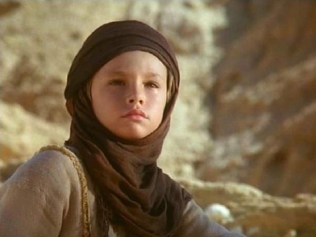 1. Un copil pe nume Iisus (Un bambino di nome Gesu, 1987) - 7 filme pe ...