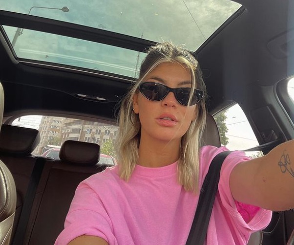 Laura Giurcanu a dat cărțile pe față abia acum. Cum a reușit să apară ...