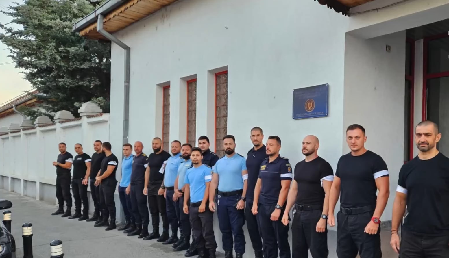 Polițiștii din mai multe penitenciare nu mai vor să muncească. Ce spune ...